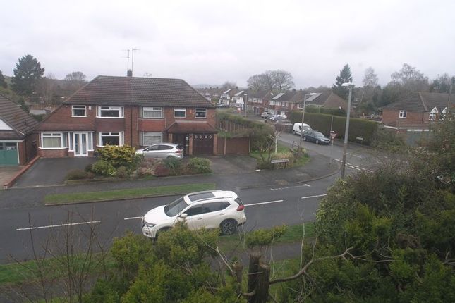 Lansdowne Road Hayley Green Halesowen B63 3 Bedroom Detached House