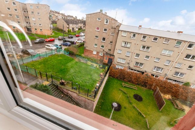 Northfield Drive, Edinburgh EH8, 3 bedroom maisonette for sale ...
