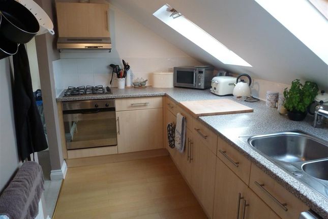 Rockwell Gate, Rockwell Green, Wellington TA21, 2 bedroom flat to rent ...