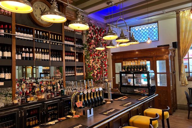 Northfields Avenue, Ealing W13, restaurant/cafe for sale - 65636517 ...