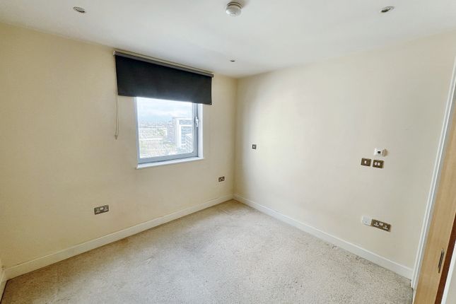 Bute Terrace, Cardiff CF10, 1 bedroom flat for sale - 70259772 ...