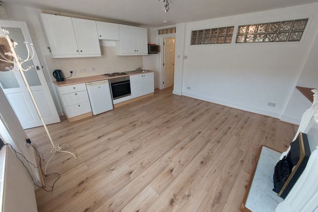 Kent Terrace, Ramsgate CT11, 1 bedroom flat to rent - 65461464 ...