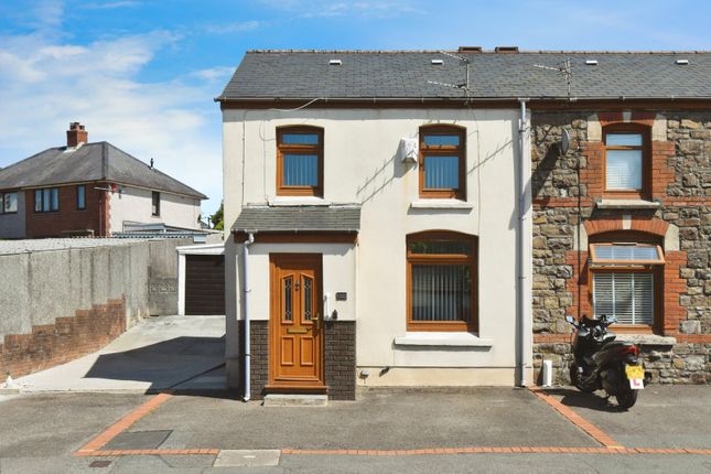 Graig Road, Gwaun Cae Gurwen, Ammanford, Neath Port Talbot SA18, 2 ...