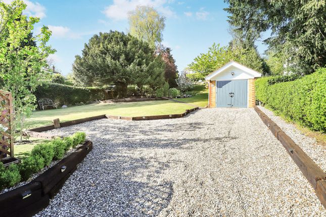 Vicarage Road, Penn, Wolverhampton WV4, 3 bedroom detached bungalow for ...