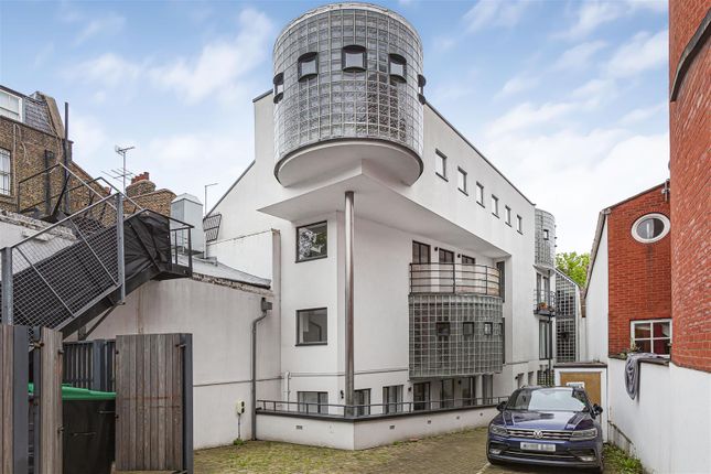 White Horse Yard, Liverpool Road, Islington, London N1, 2 bedroom flat ...