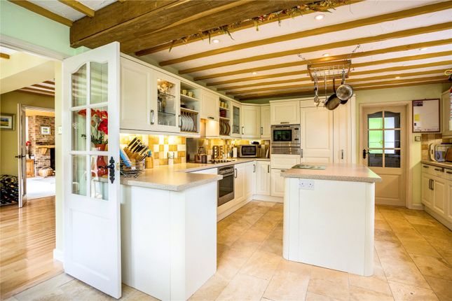 Knowl Hill, Kingsclere, Newbury, Hampshire RG20, 4 bedroom detached ...