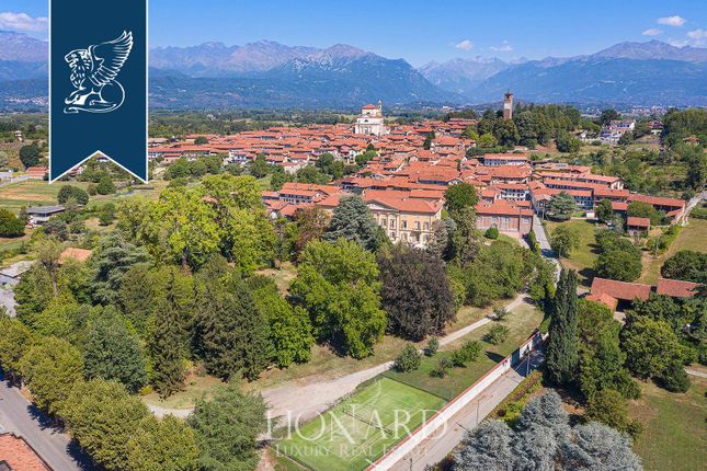 Romano Canavese, Torino, Piemonte, hotel/guest house for sale ...