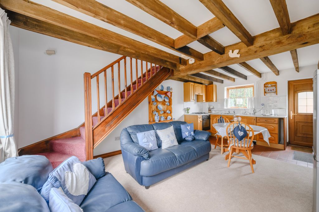 Breaden Heath, Whitchurch SY13, 6 bed barn conversion for sale, £ ...