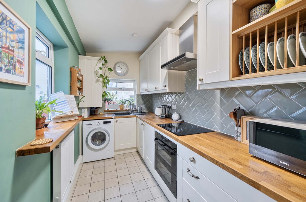 Halliday Place, Leeds, West Yorkshire LS12, 3 bed terraced house for ...