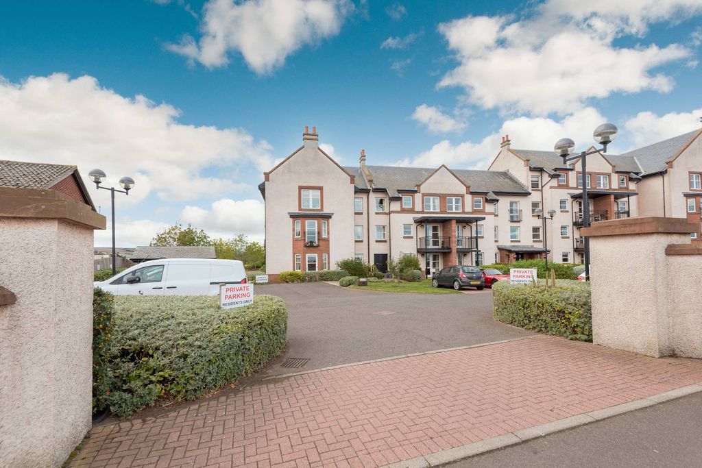 43 Bellevue Court, Dunbar EH42, 2 bed flat for sale, £250,000 ...