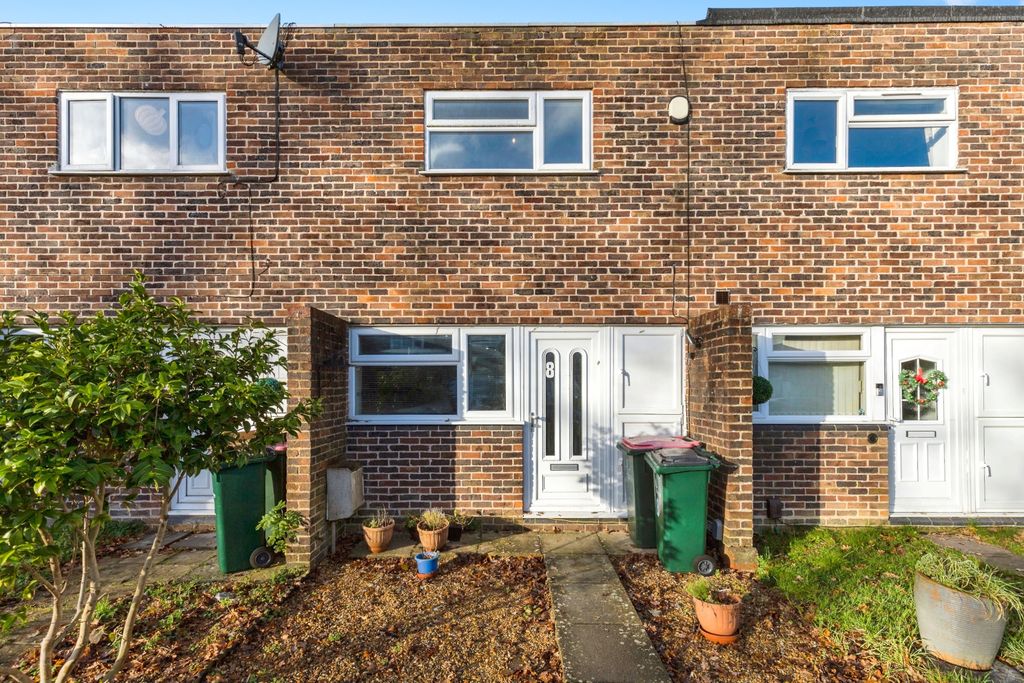 Redwood Close, Crawley RH10, 2 bed terraced house for sale, £300,000 ...