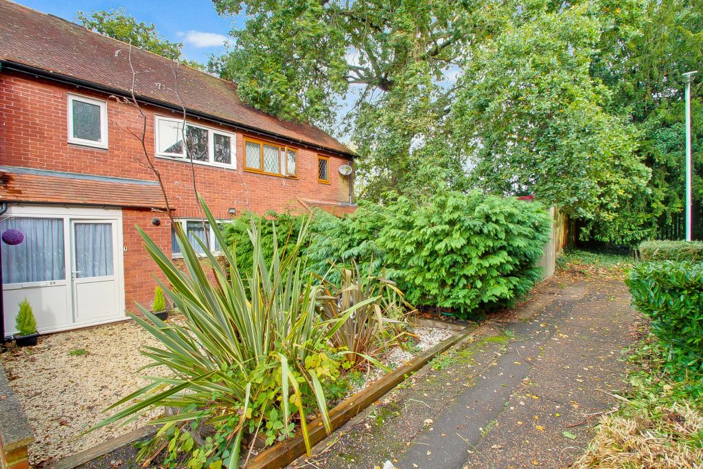 Morgan Close, Northwood HA6, 3 bed terraced house for sale, £499,000 ...