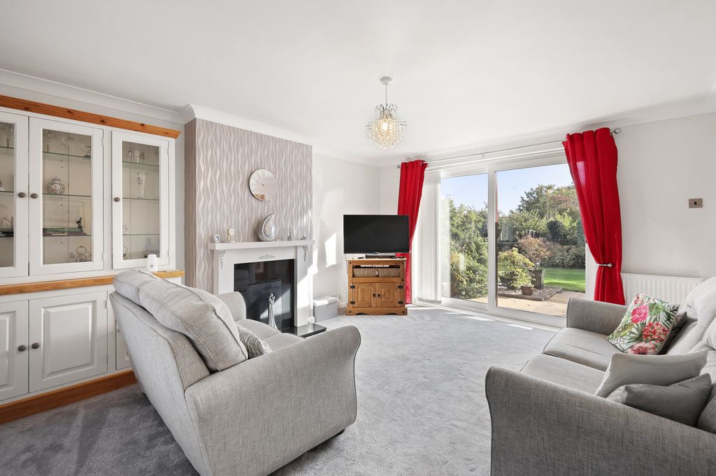 Hillview Close, Colchester CO5, 2 bed detached bungalow for sale, £ ...