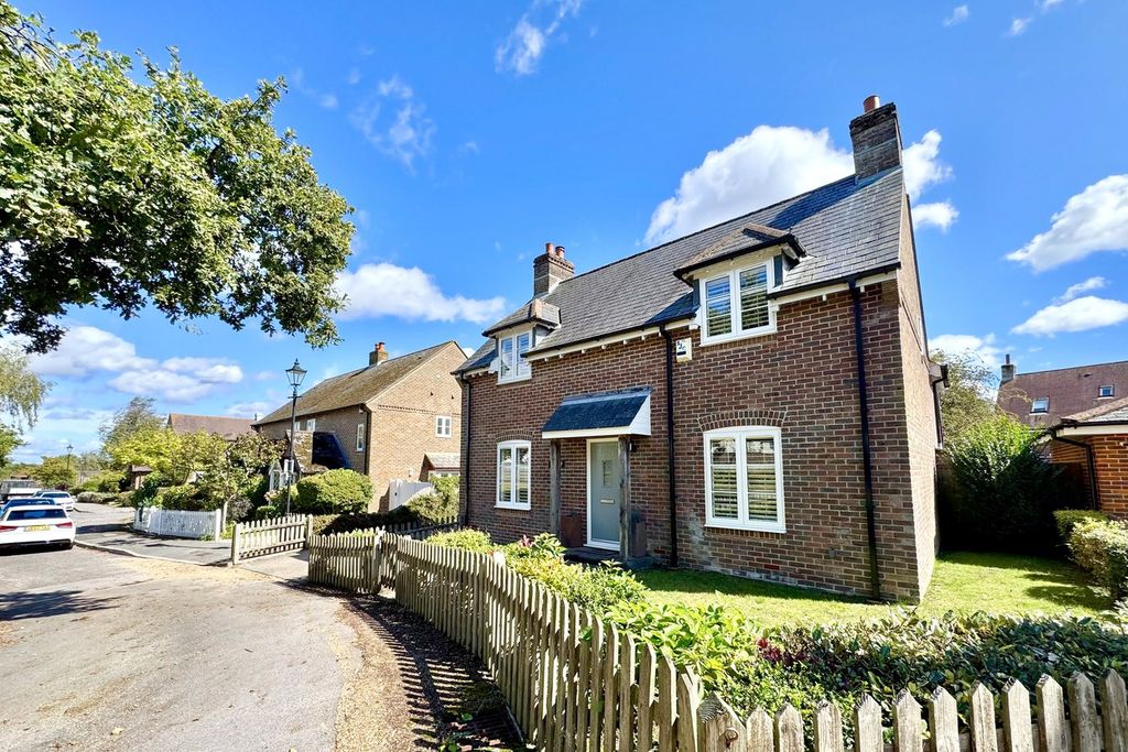 Stour Walk, Throop, Bournemouth BH8, 4 bed detached house for sale, £ ...