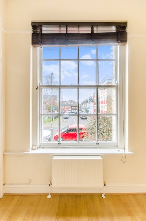 Balham Grove SW12, Balham, London,, 1 bed flat to rent, £1,800 pcm ...