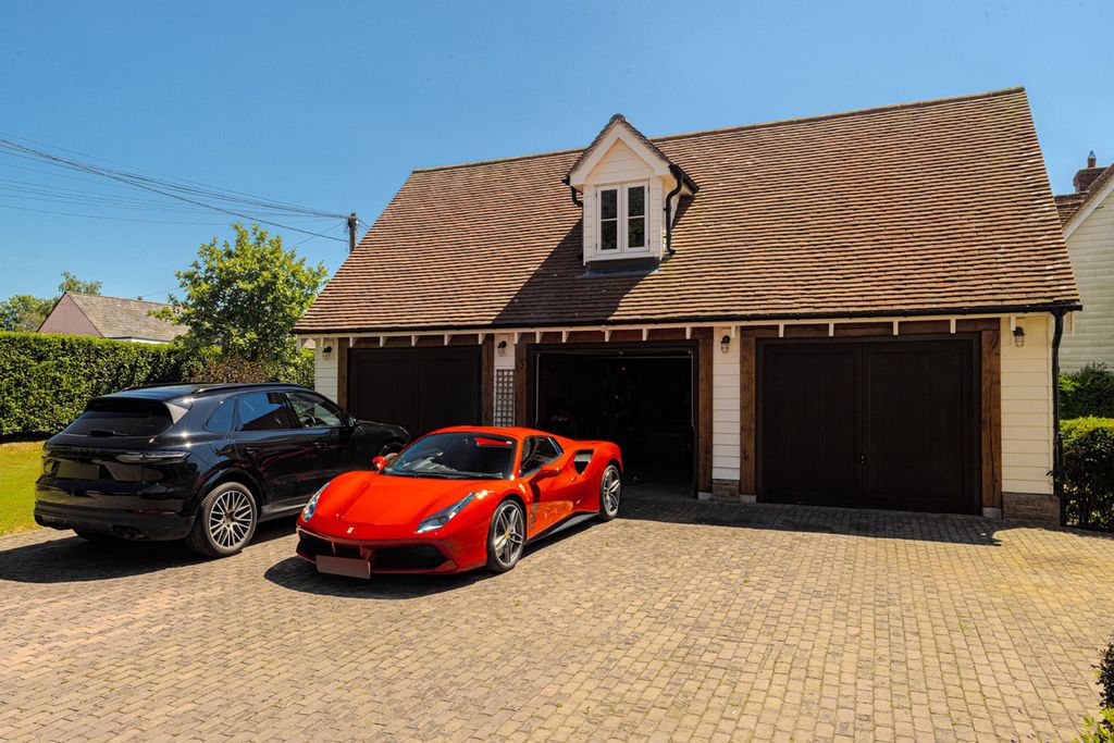 Mangapp Chase, Burnham-On-Crouch CM0, 4 bed detached house for sale, £ ...