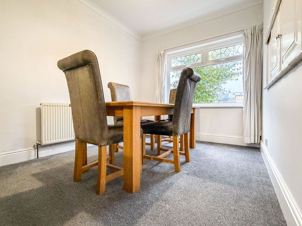 15 Colville Avenue, Anlaby Common, Hull East Yorkshire HU4, 3 bed end ...