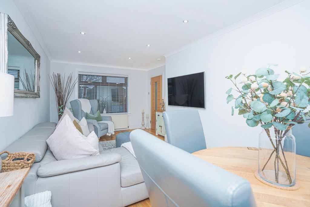 Ballingry Road, Ballingry, Lochgelly KY5, 2 bed terraced house for sale ...