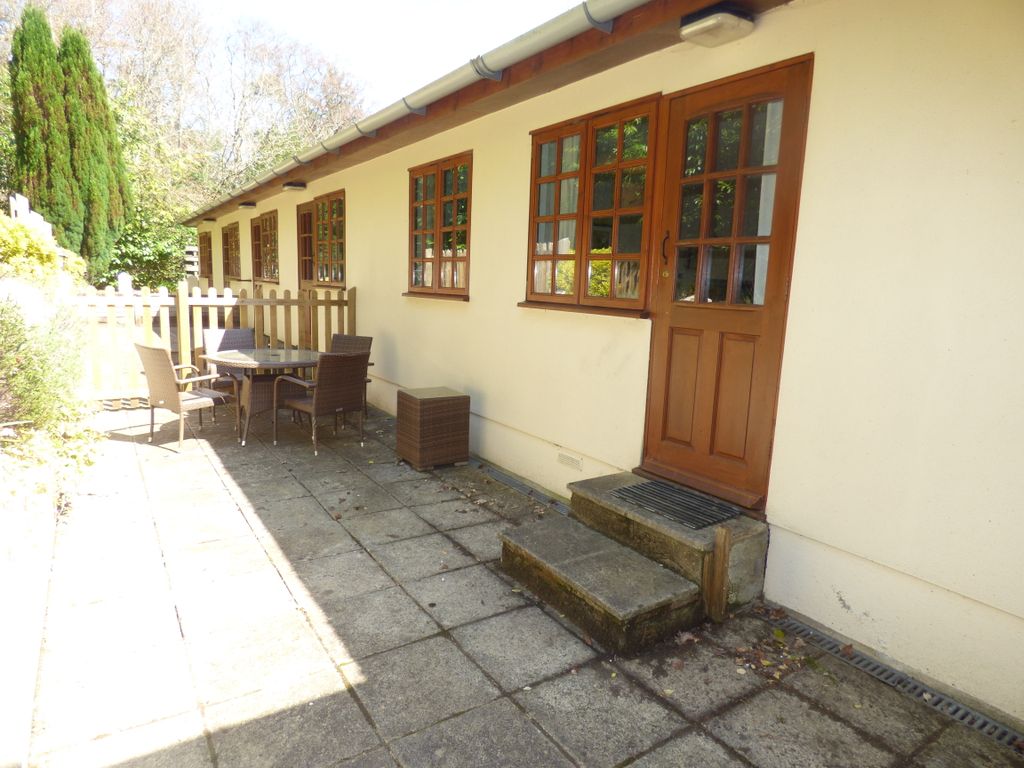 The Edgemoor Hotel, Bovey Tracey, Newton Abbot TQ13, 2 bed semi ...