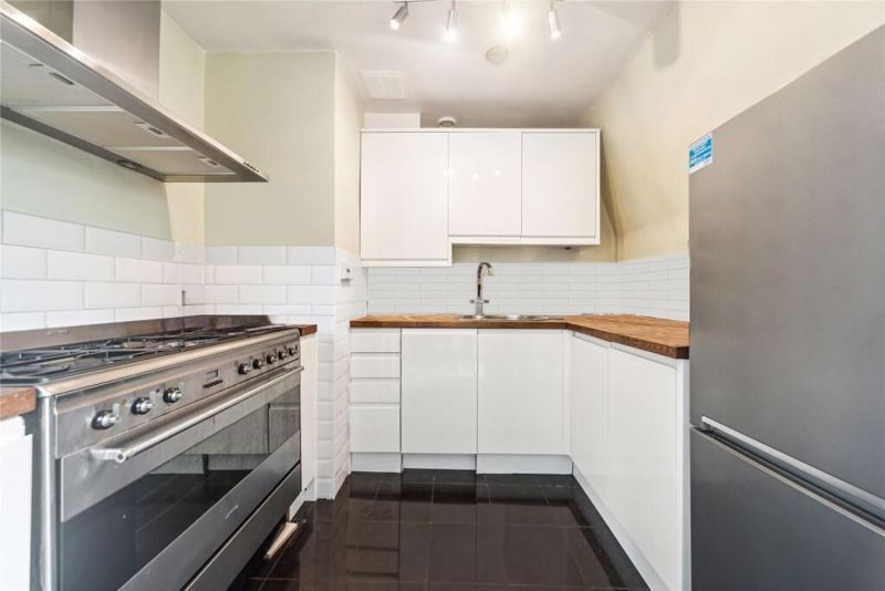 Trinity Road, London SW18, 2 bed flat for sale, £500,000 | PrimeLocation