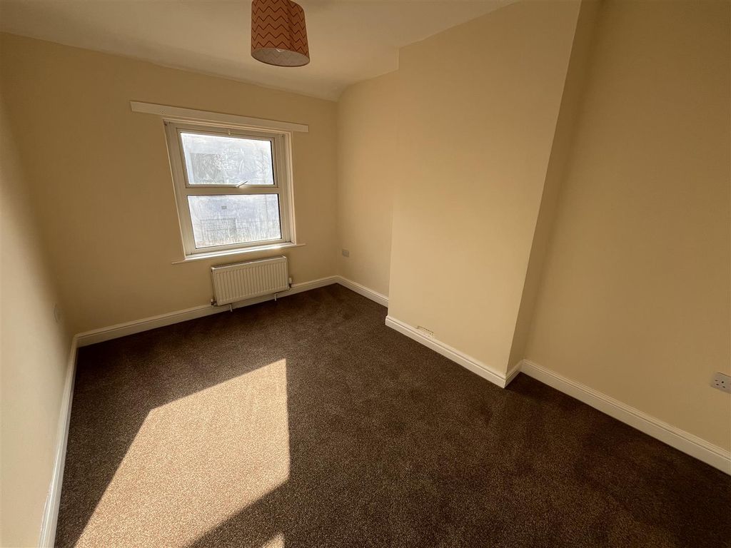 Holly Terrace, Fore Street, Chard TA20, 2 bed terraced house to rent, £ ...