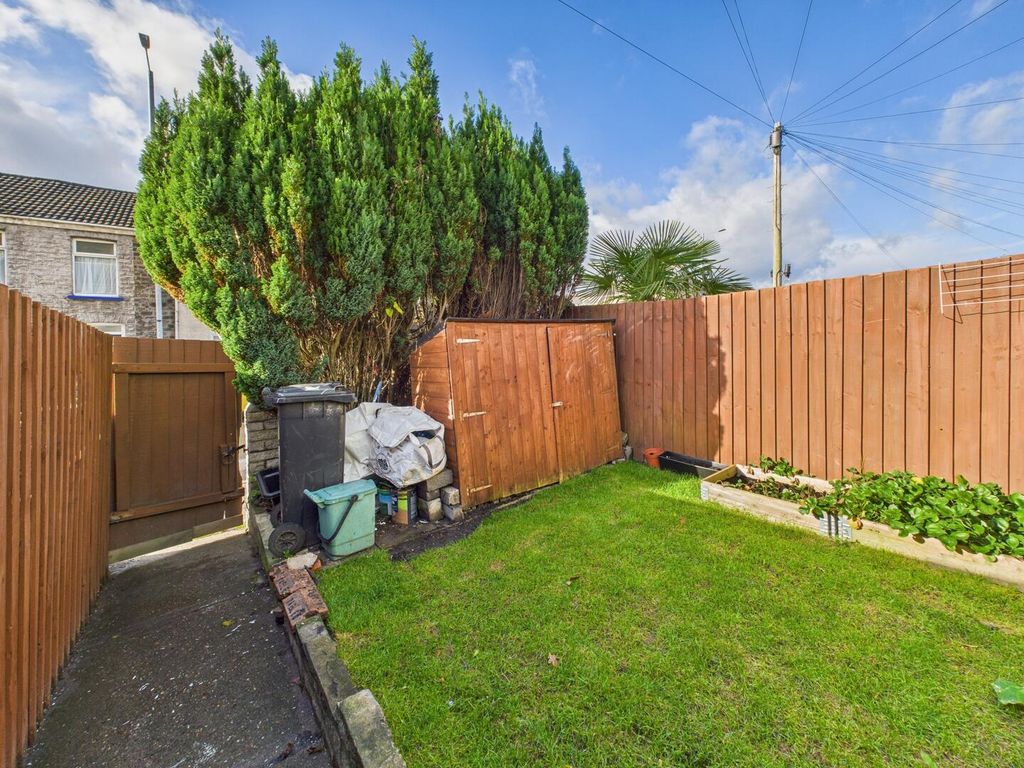 Neath Road, Briton Ferry, Neath SA11, 2 bed terraced house for sale, £ ...