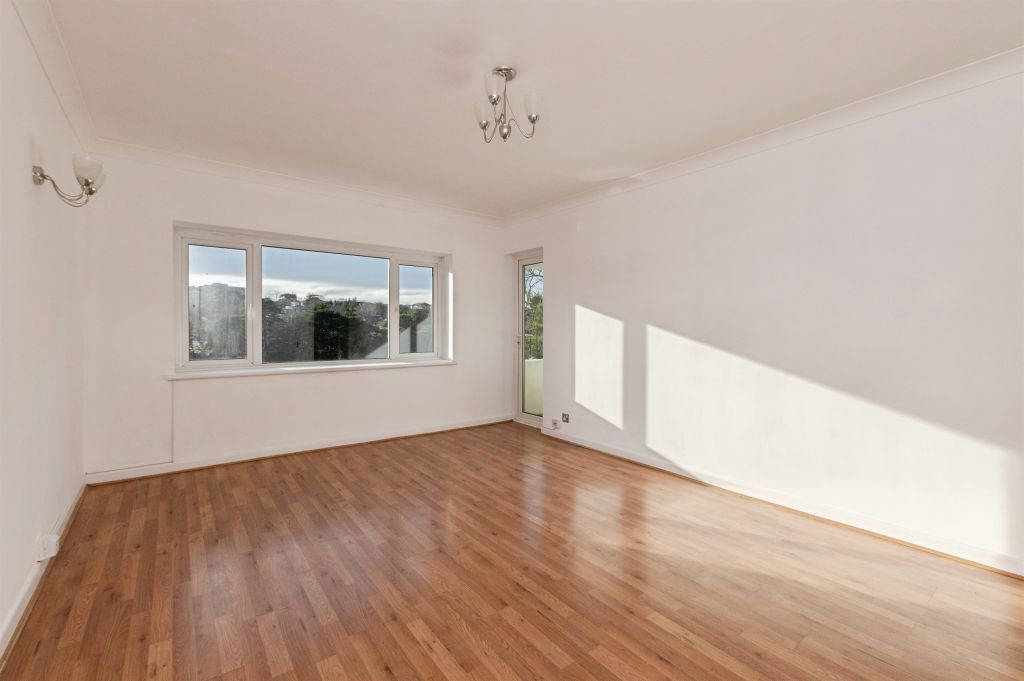 St Stephens Road, Bournemouth BH2, 2 bed flat for sale, £200,000 ...