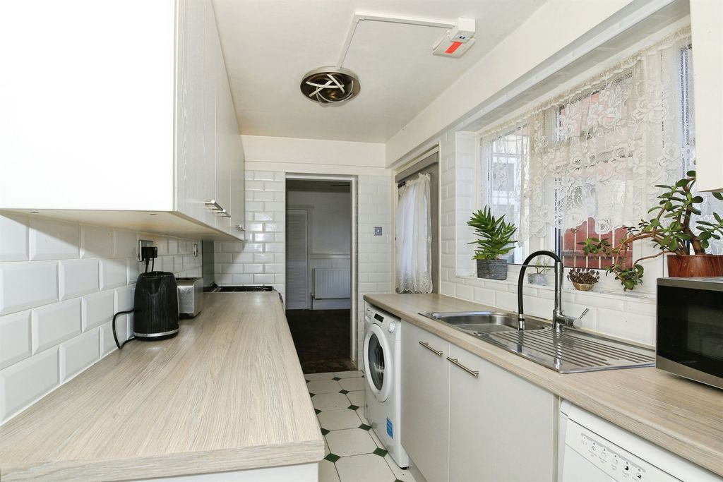Oxney Road, Peterborough PE1, 3 bed terraced house for sale, £200,000 ...