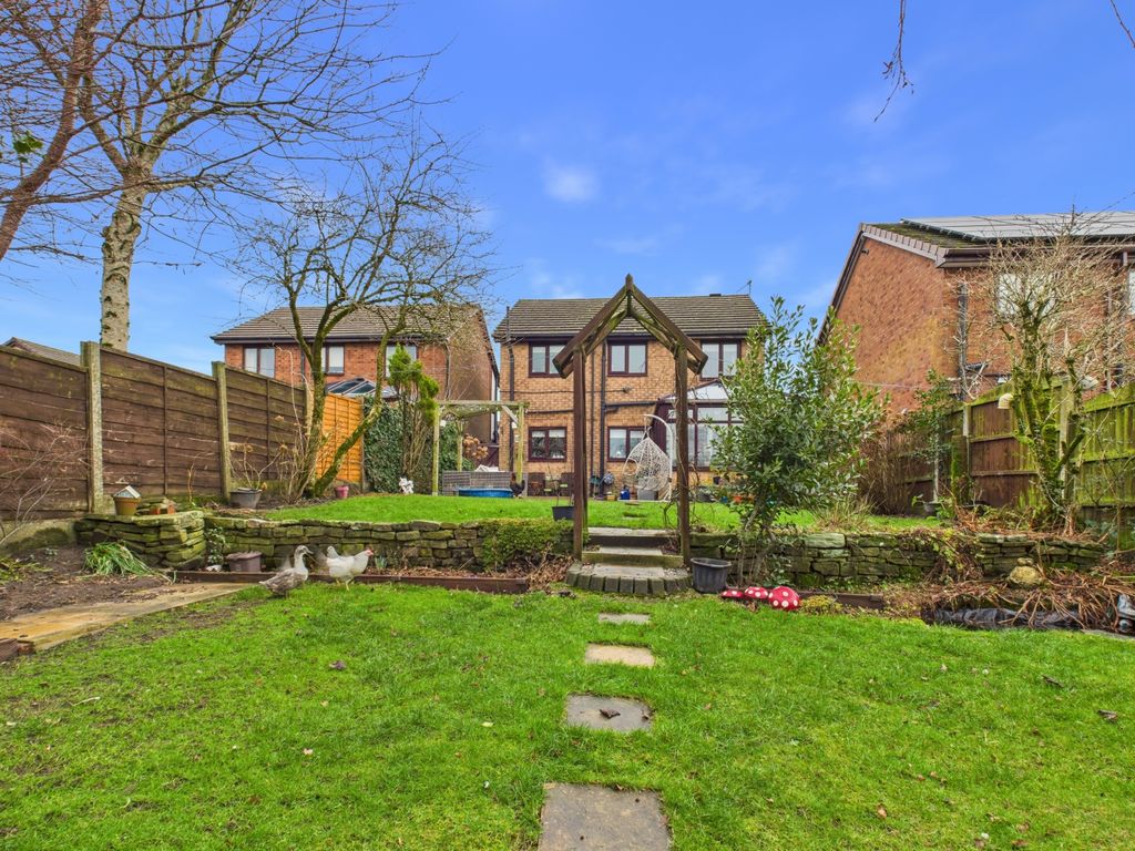 Sparrowfield Close, Carrbrook, Stalybridge SK15, 3 bed detached house ...