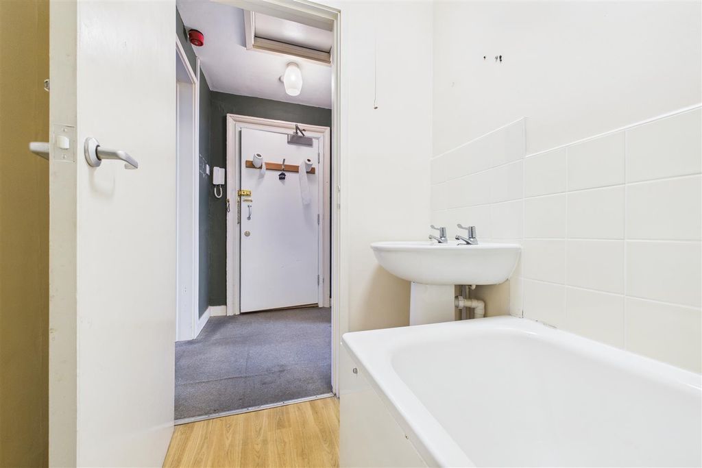 Alfred Street, Bath BA1, 1 bed flat for sale, £225,000 | PrimeLocation