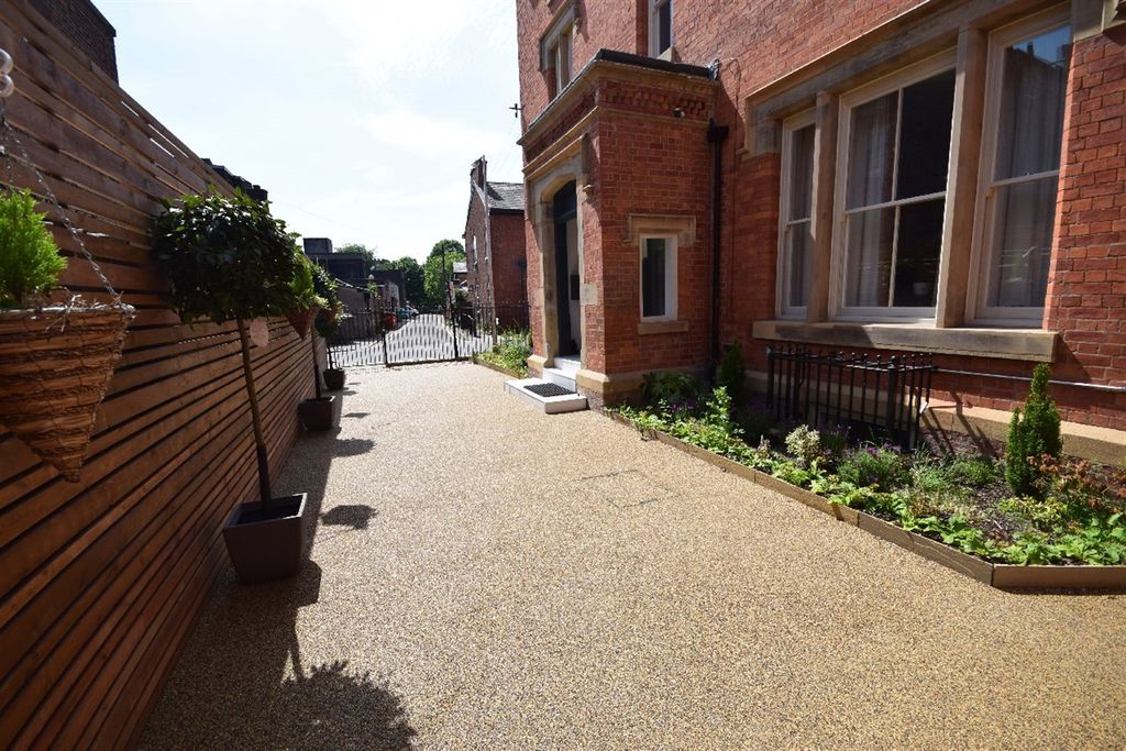 Cheadle House, Mary Street, Cheadle, Stockport SK8, 1 bed flat for sale ...