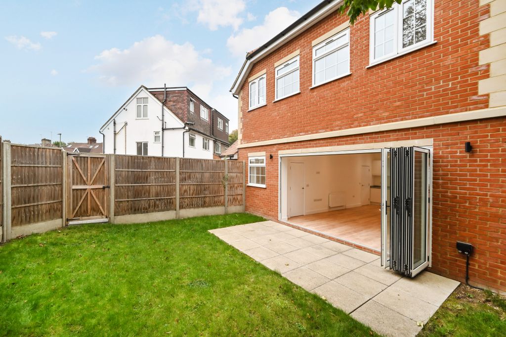 Maxwelton Close (D), London NW7, 3 bed detached house for sale, £ ...
