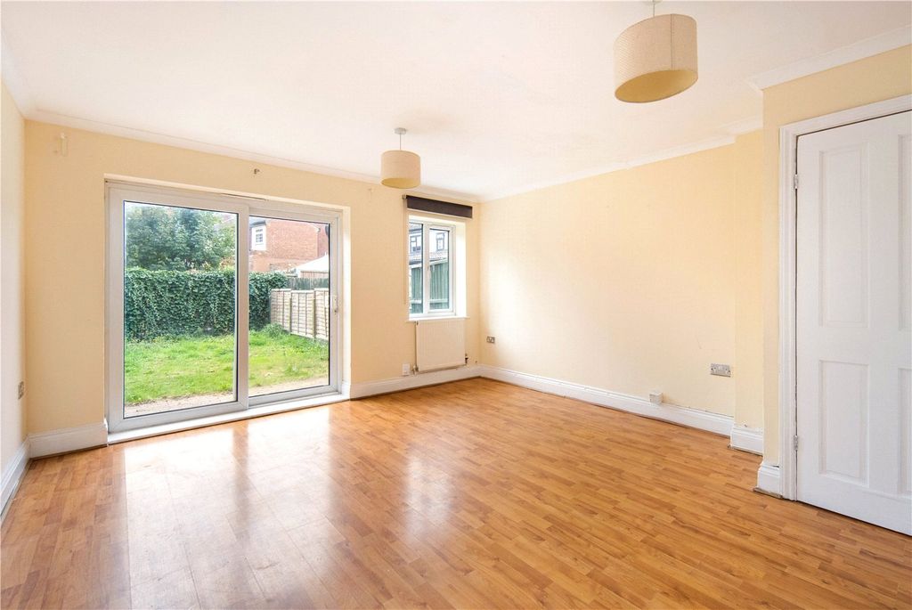 Church Hill, Loughton, Essex IG10, 4 bed detached house for sale, £ ...