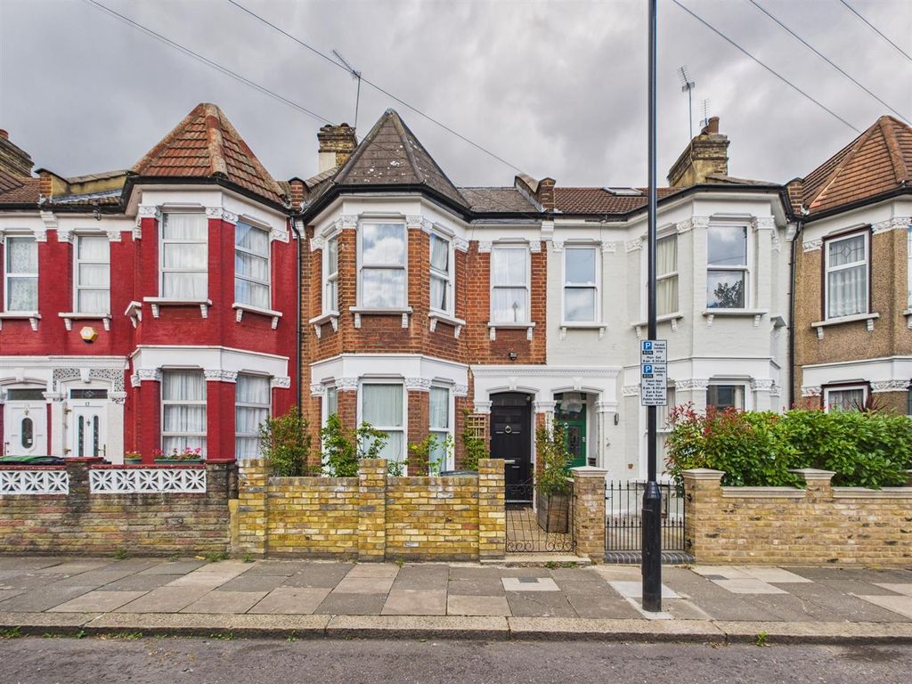 Woodside Gardens, London N17, 3 bed property for sale, £750,000 ...