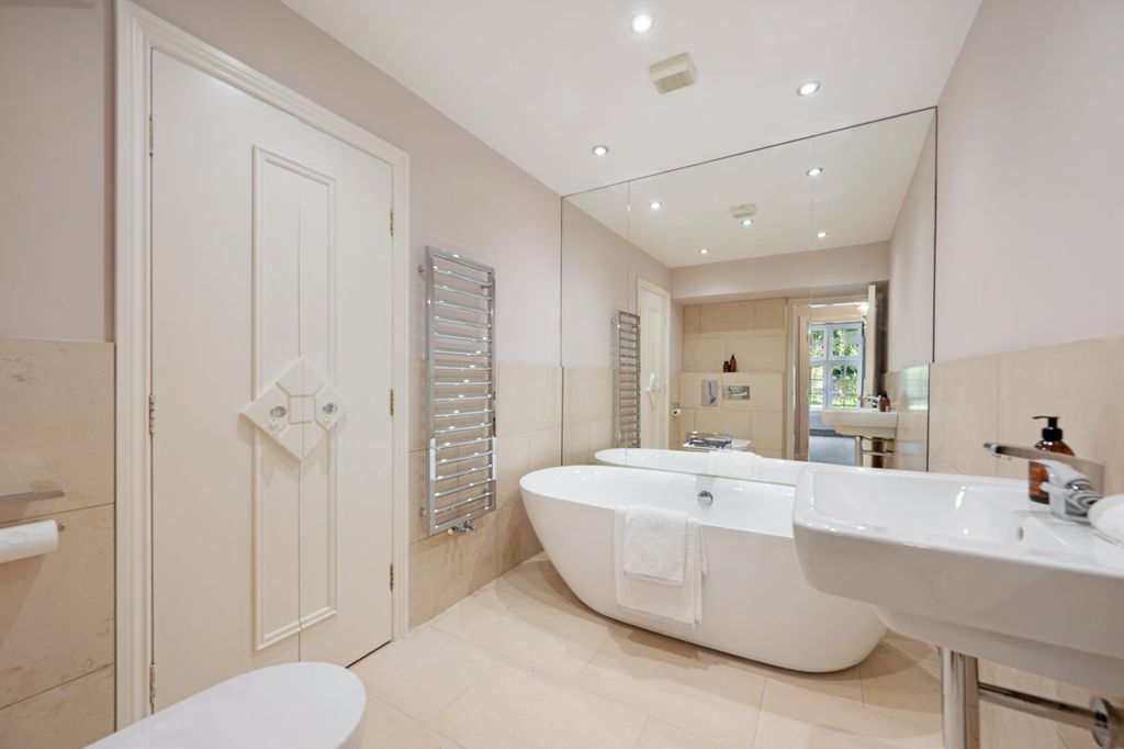 Eshton Hall, Skipton, North Yorkshire BD23, 2 bed flat for sale, £ ...