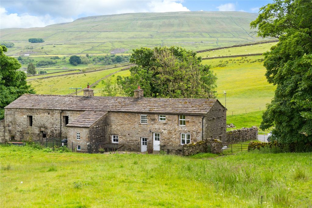 Gayle, Hawes, North Yorkshire DL8, 5 bed link detached house for sale ...