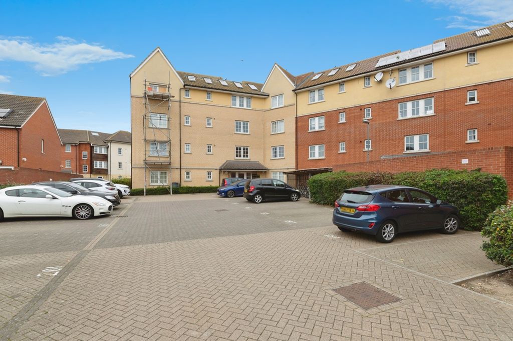 Herschell Court, Basildon, Essex SS14, 1 bed flat for sale, £175,000 ...