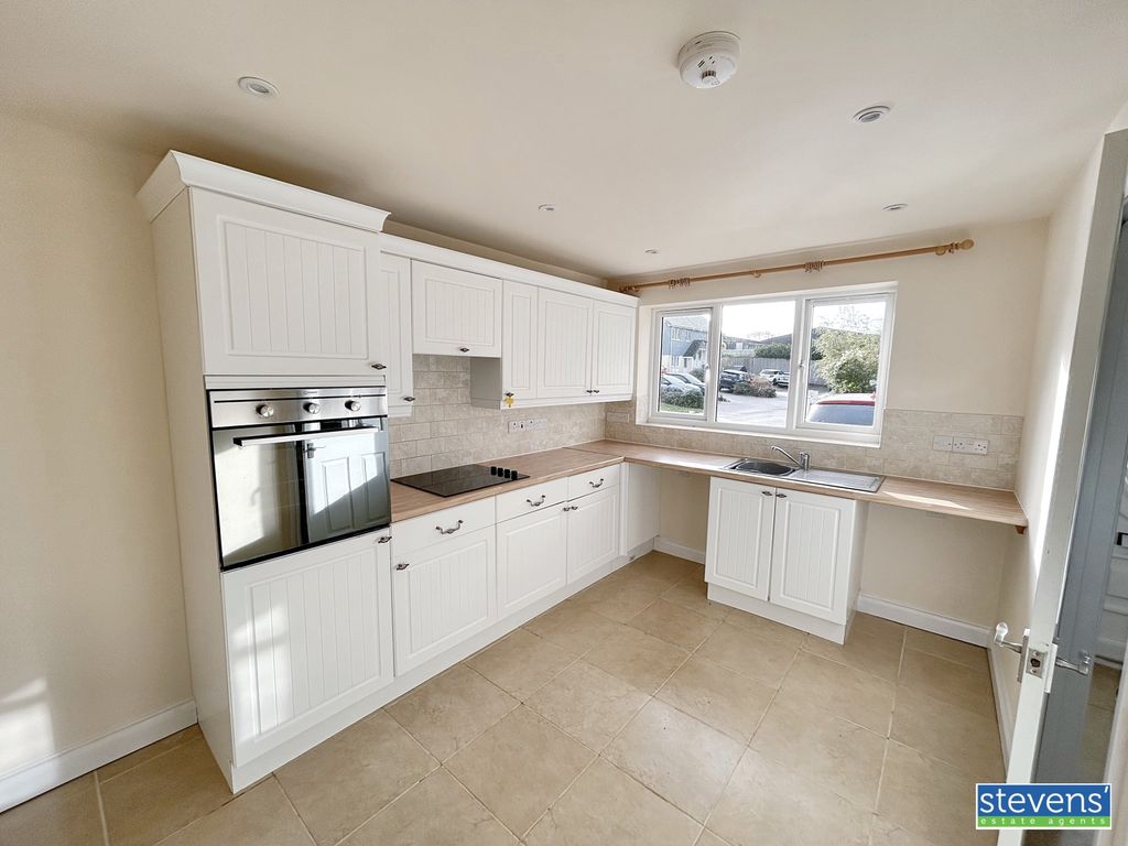 3 The Market Fore Street, North Tawton, Devon EX20, 3 bed semi-detached ...