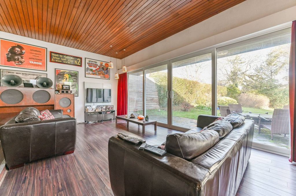 Smitham Bottom Lane, Purley CR8, 4 bed bungalow for sale, £1,100,000 ...