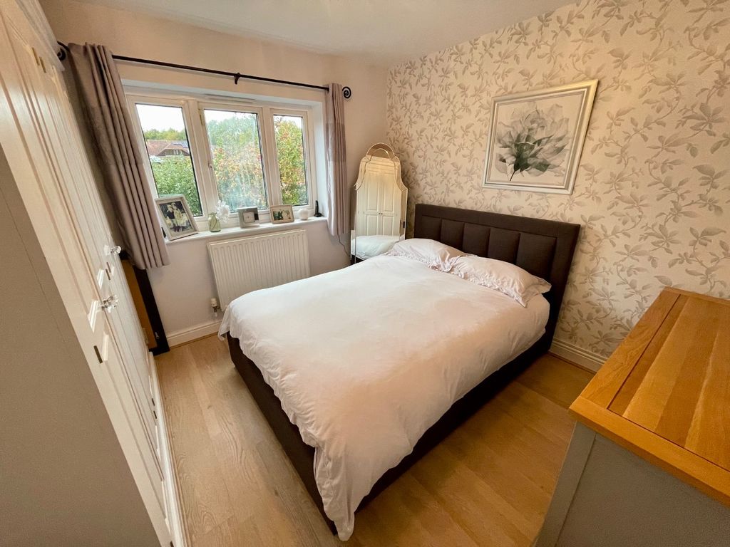 The Cottages, Great Bramingham Lane, Luton LU3, 4 bed end terrace house ...