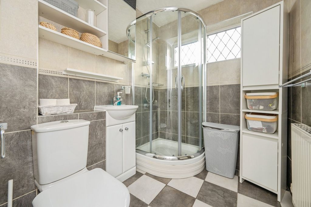 Hornbeam, Tamworth, Staffordshire B77, 4 bed semi-detached house for ...