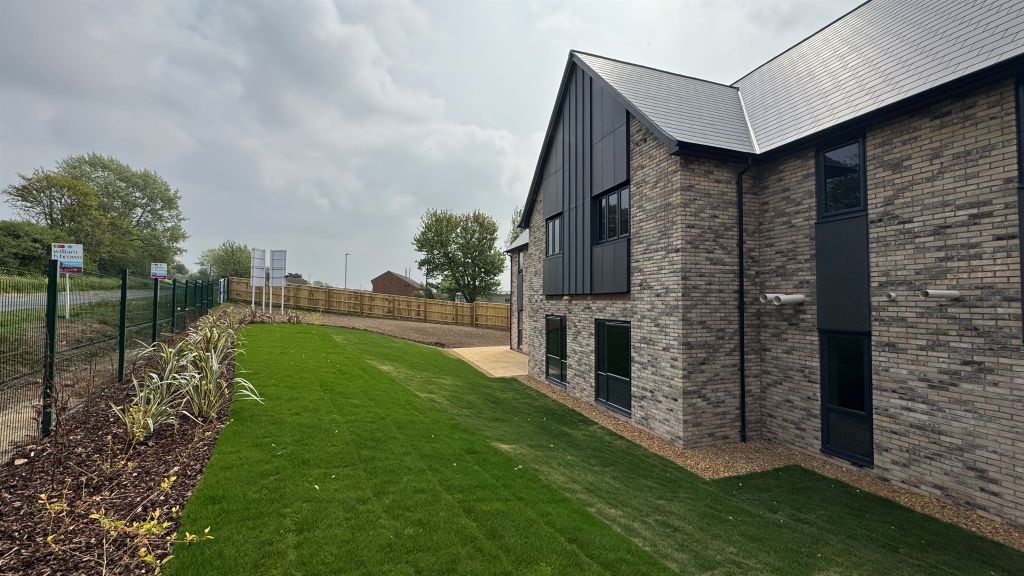 Manor Road, Hunstanton PE36, 2 bed flat for sale | PrimeLocation