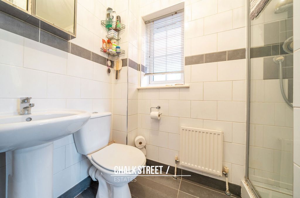 Spingate Close, Hornchurch RM12, 4 bed semi-detached house for sale, £ ...