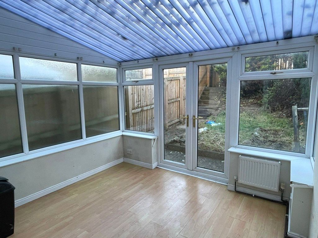 Mexborough Grove, Leeds, West Yorkshire LS7, 3 bed detached house for ...