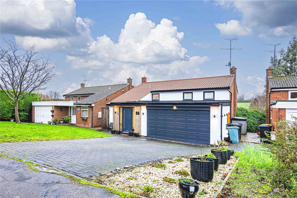 Holywell Road, Studham, Central Bedfordshire LU6, 5 bed detached house ...