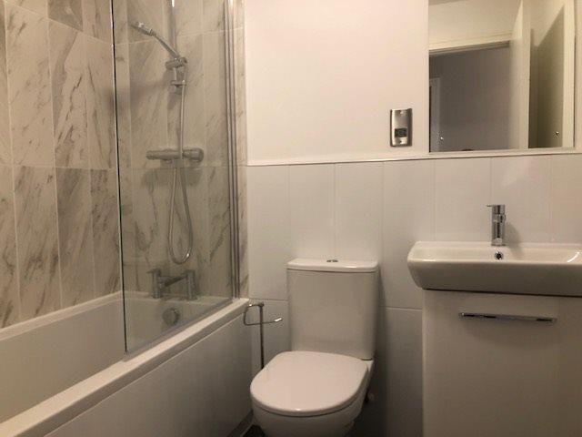 Jesse Hartley Way, Liverpool L3, 2 bed flat to rent, £1,050 pcm ...