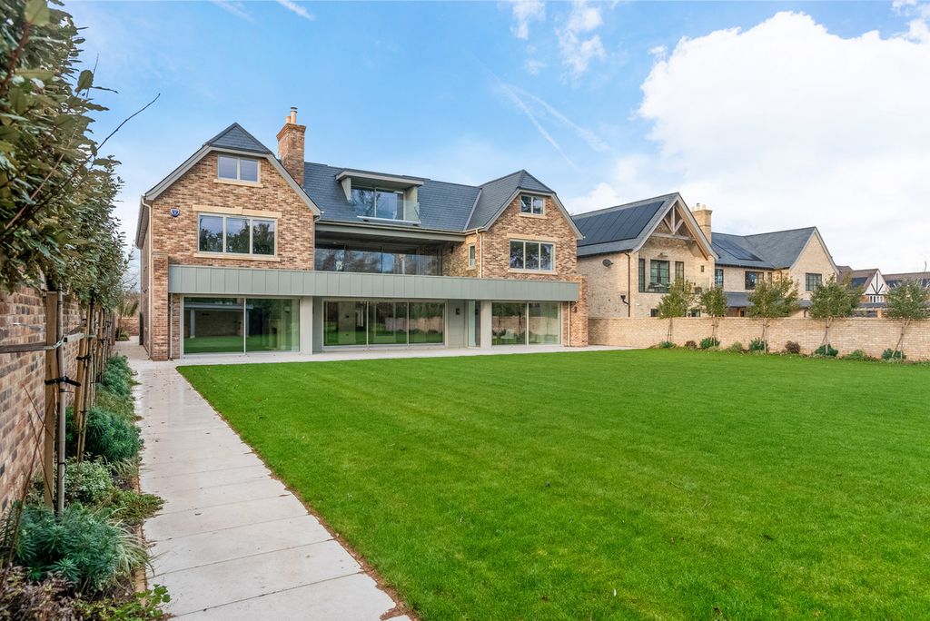 Tiddington Road, Stratford Upon Avon, Warwickshire CV37, 6 bed detached ...