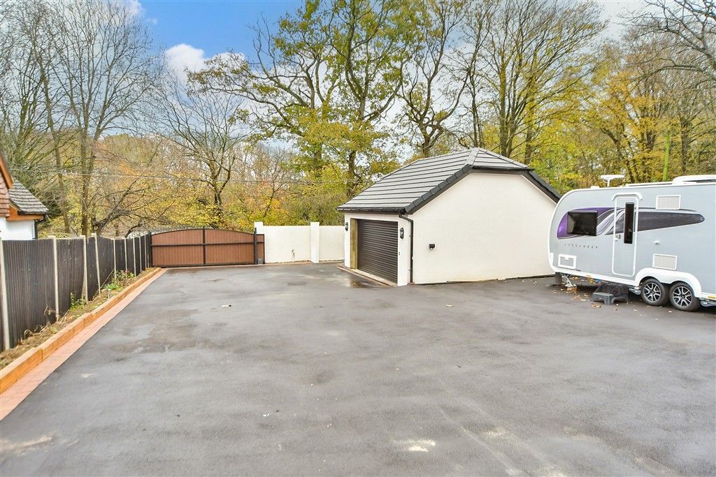 Beechwood Drive, Meopham, Kent DA13, 5 bed detached house for sale, £ ...