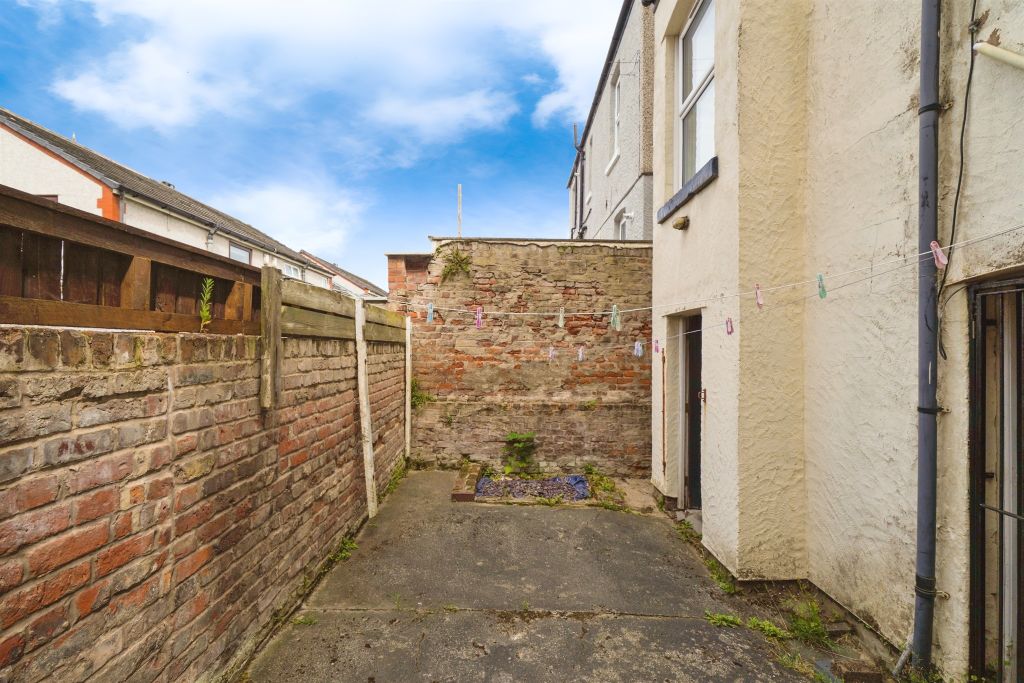 Rowson Street, Wallasey CH45, 2 bed flat for sale | PrimeLocation