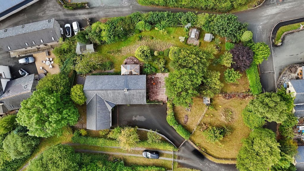 Castle Farm, Sennybridge, Brecon, Powys. LD3, 3 bed detached bungalow ...